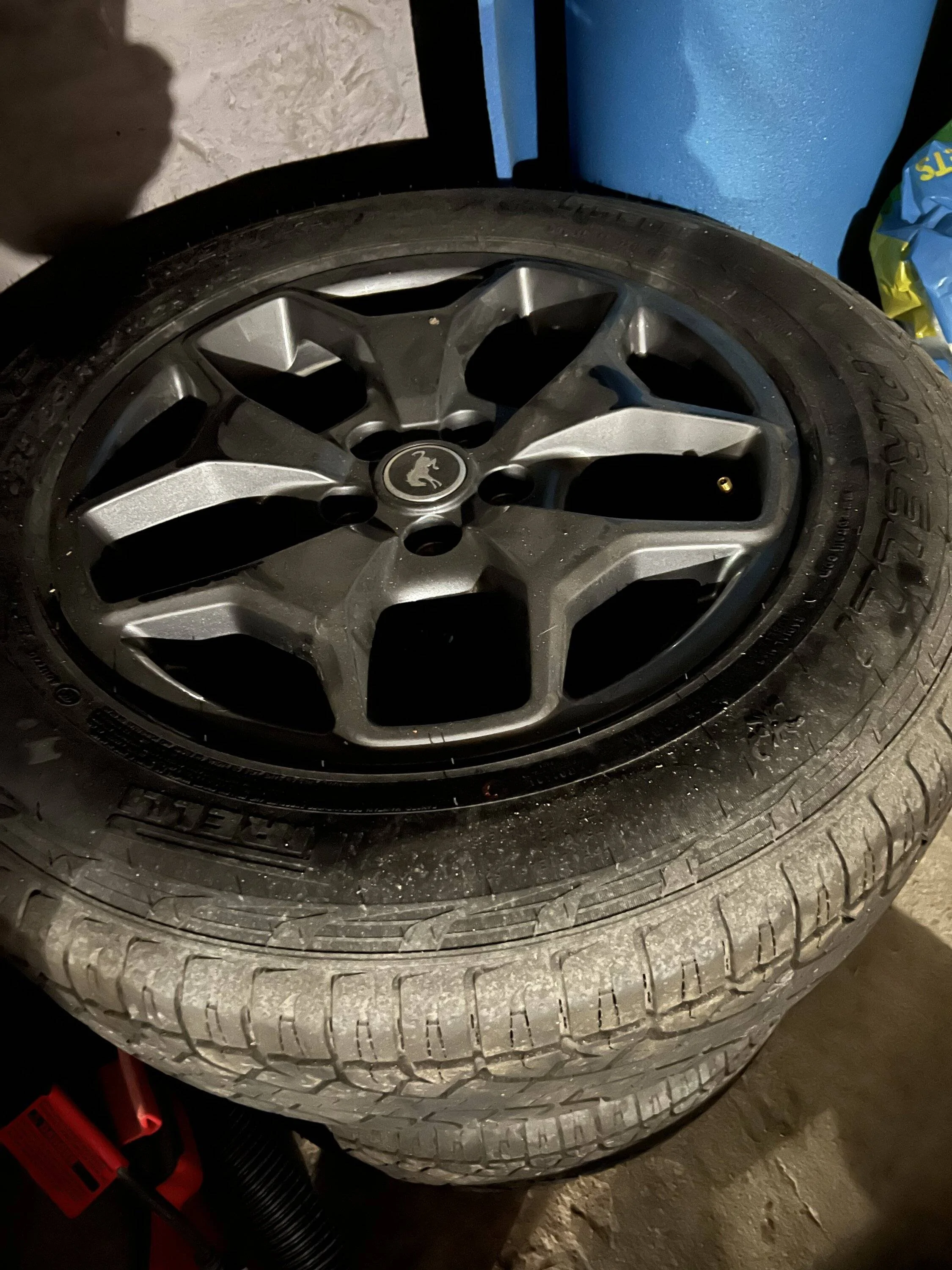 New York - *SOLD*Badlands wheels and stock Pirellis | 2021+ Ford Bronco ...