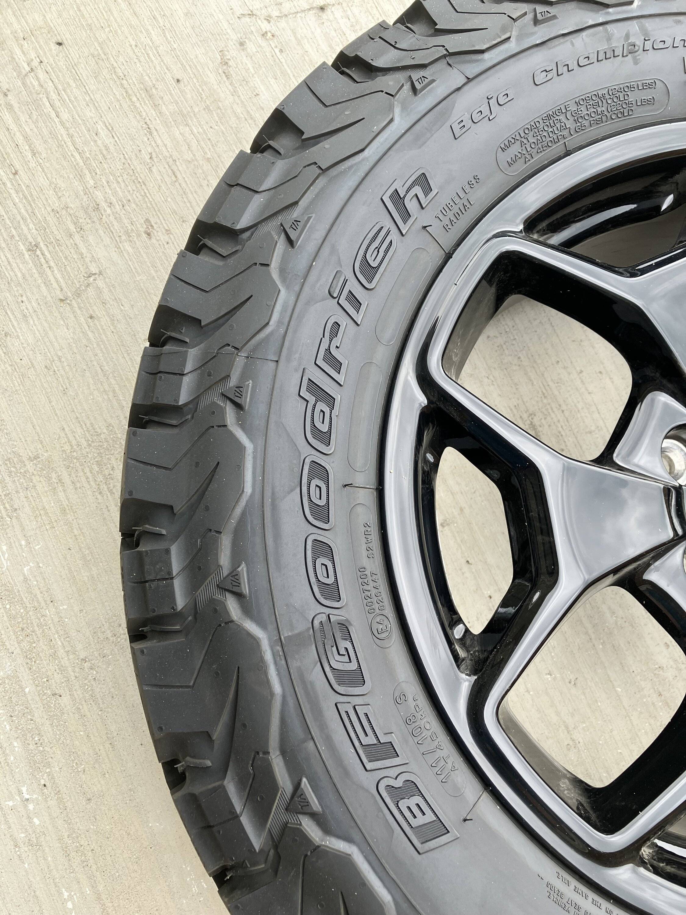 Texas - Ford Bronco sport first edition black wheels with bfg k02 245 ...