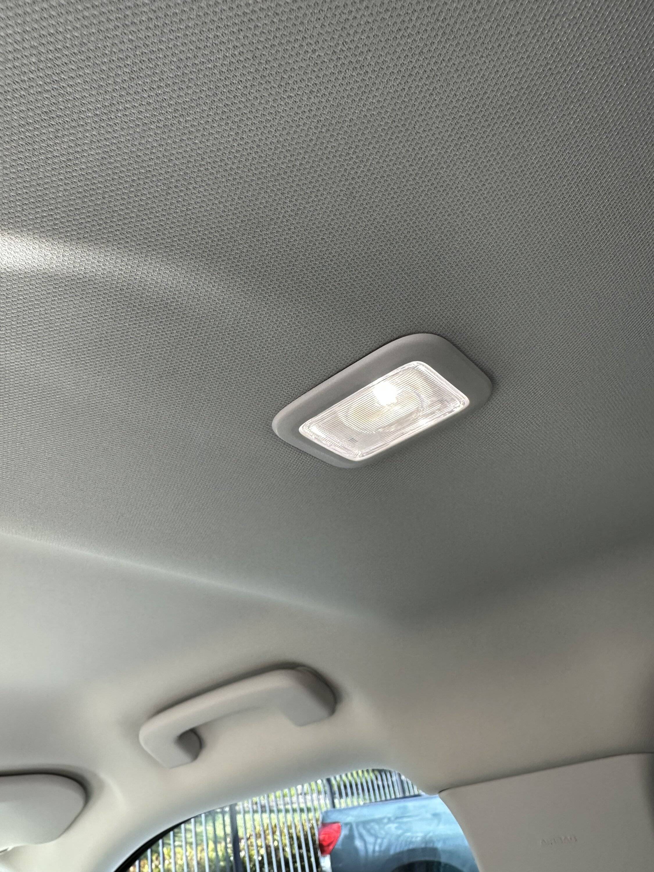 Rear dome light removal HELP | 2021+ Ford Bronco Sport Forum ...