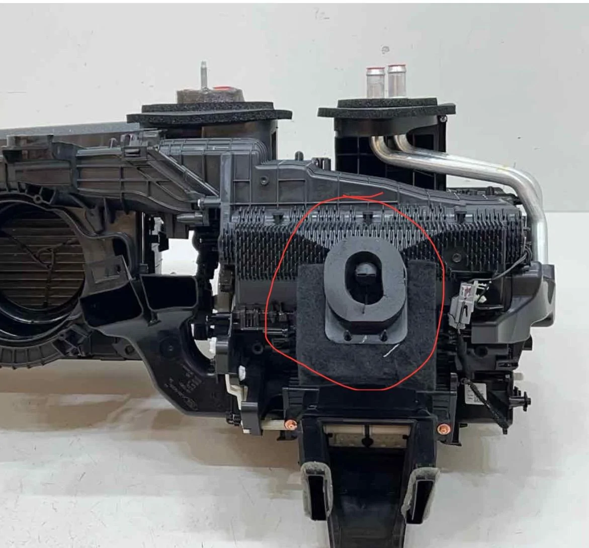 Ac condensate drain line where is it | 2021+ Ford Bronco Sport Forum ...