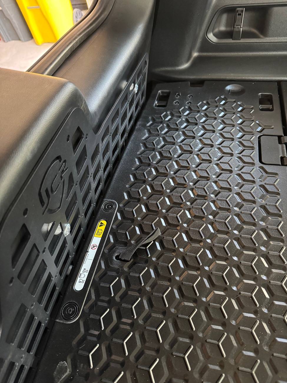 JCR Hatch MOLLE panel with Cargo Management System + M18 mount | 2021 ...