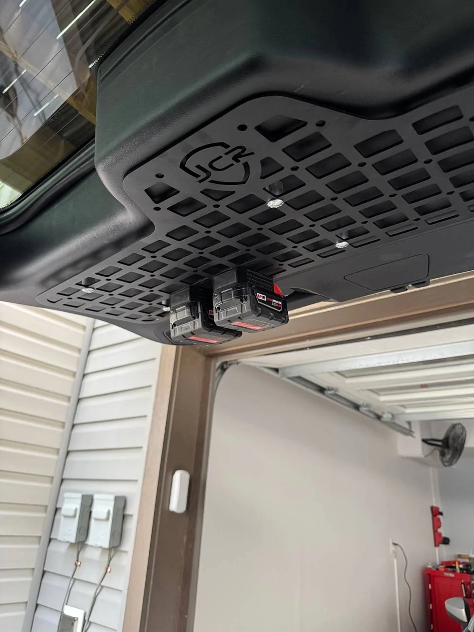 JCR Hatch MOLLE panel with Cargo Management System + M18 mount | 2021 ...