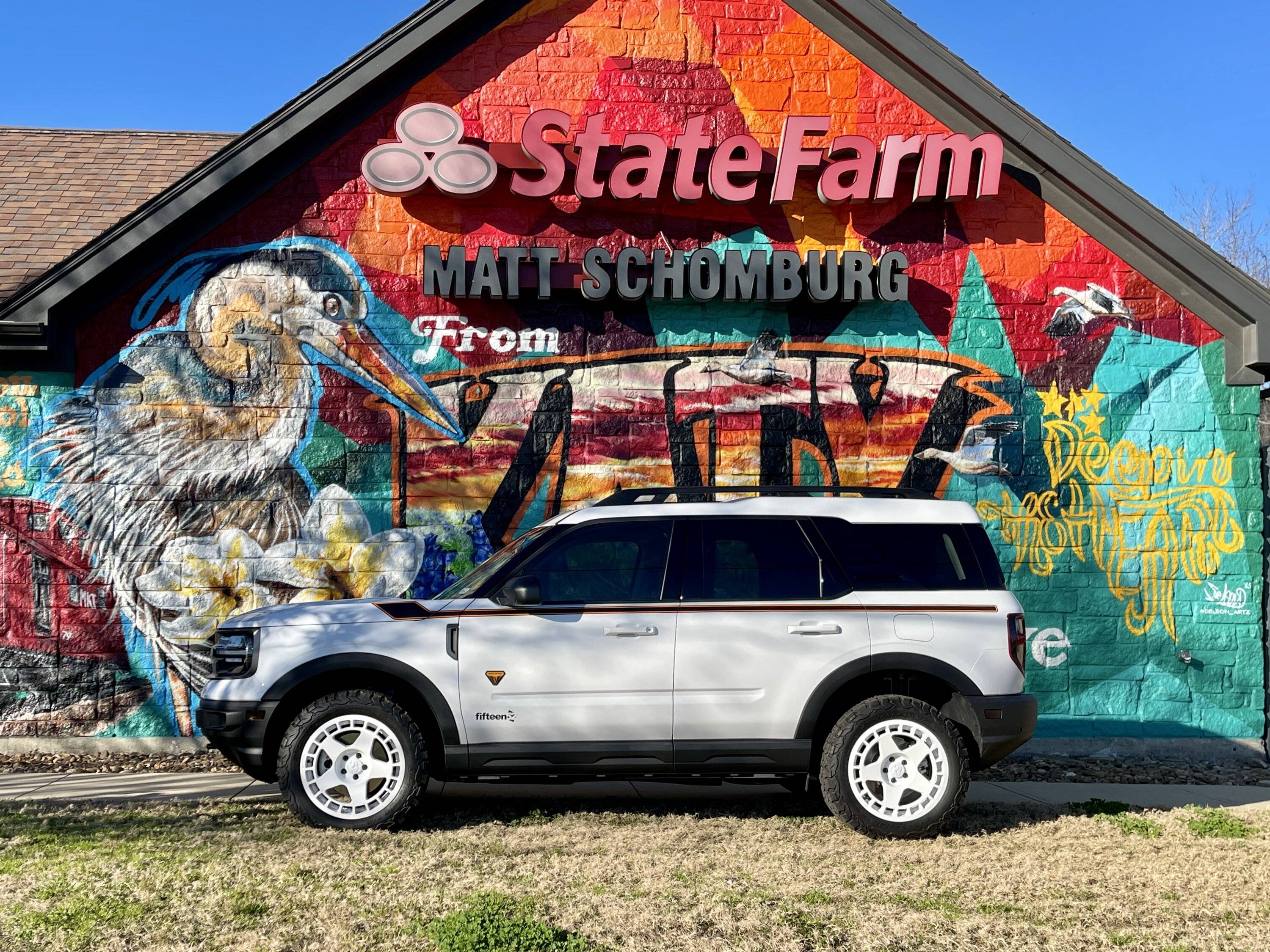 Happy Fri-YAY! Let's see those Graffiti Murals Photos | 2021+ Ford ...